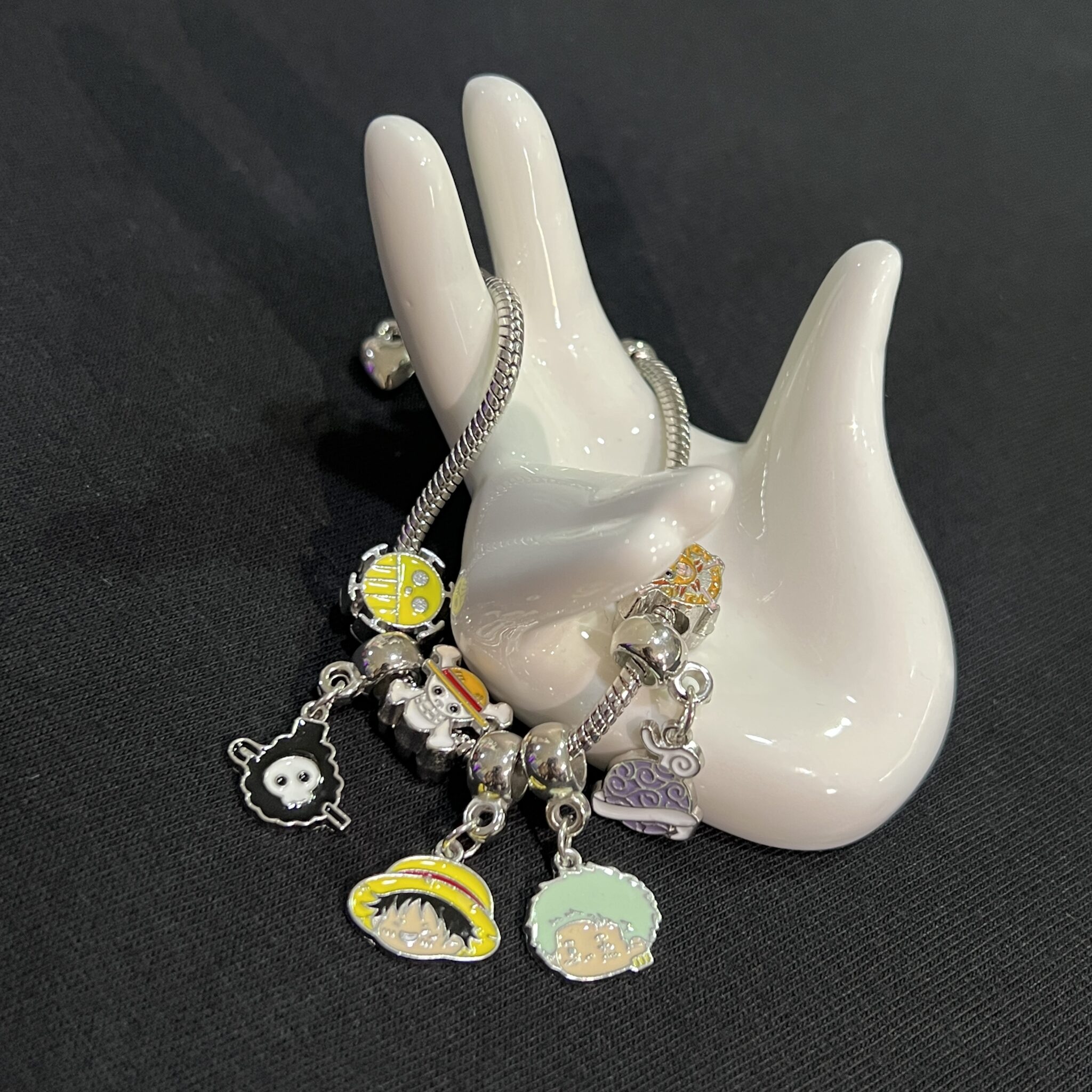 Pulsera Pandora One piece - Hiro tienda anime